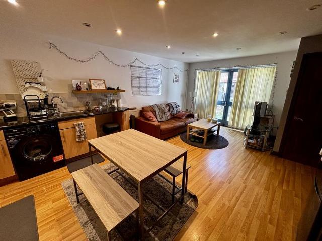 2 bedroom house to rent