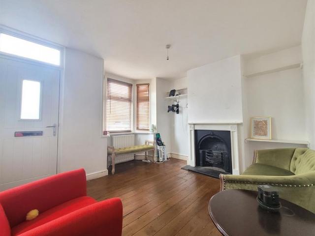 2 bedroom House To Rent
