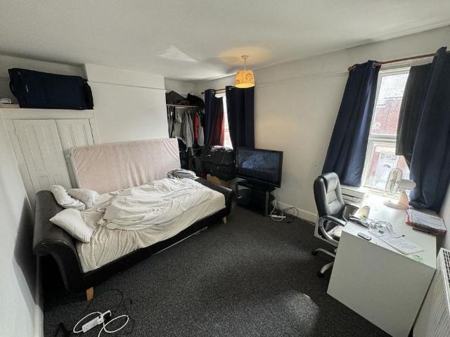 2 bedroom house to rent