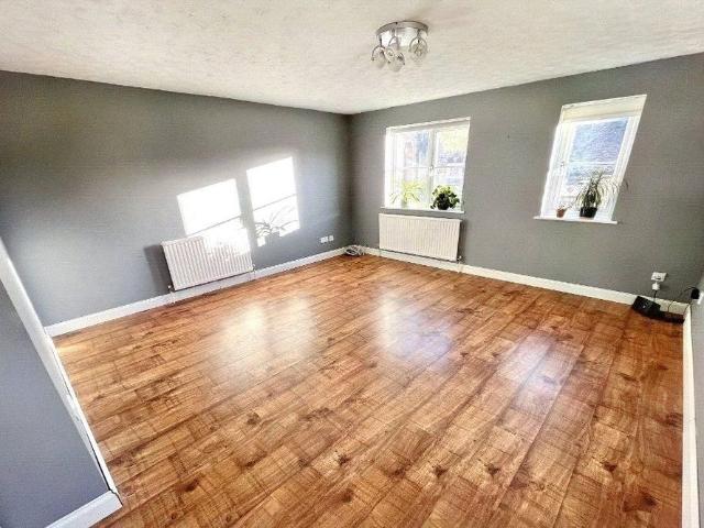 2 bedroom house to rent