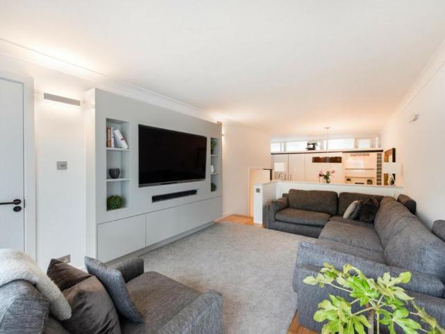 2 bedroom house to rent