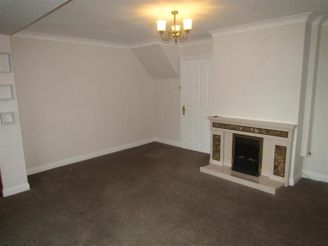 2 bedroom house to rent