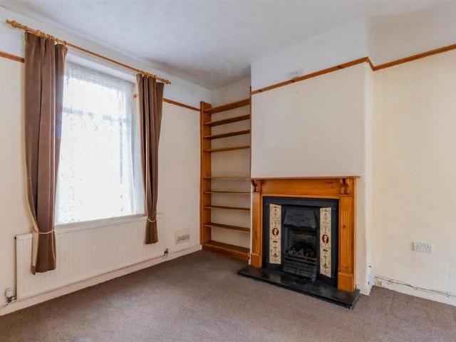 2 bedroom house to rent
