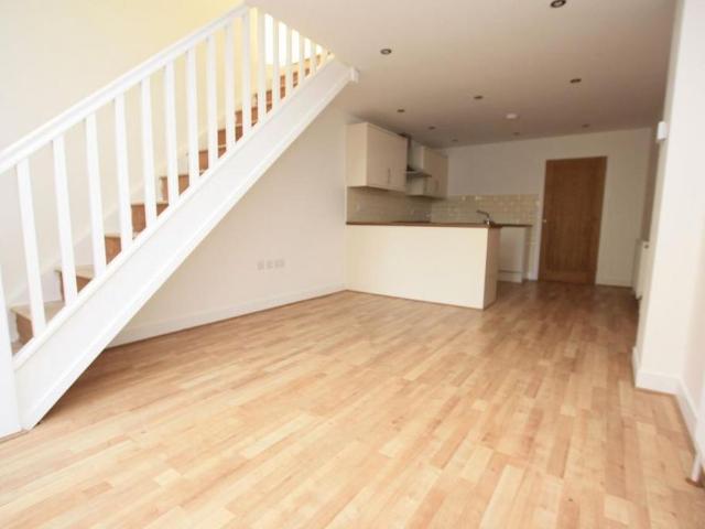 2 bedroom house to rent