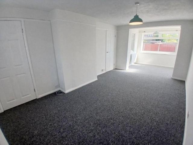 2 bedroom house to rent