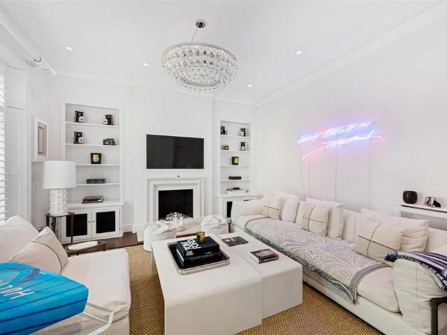2 bedroom house to rent