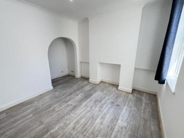 2 bedroom house to rent