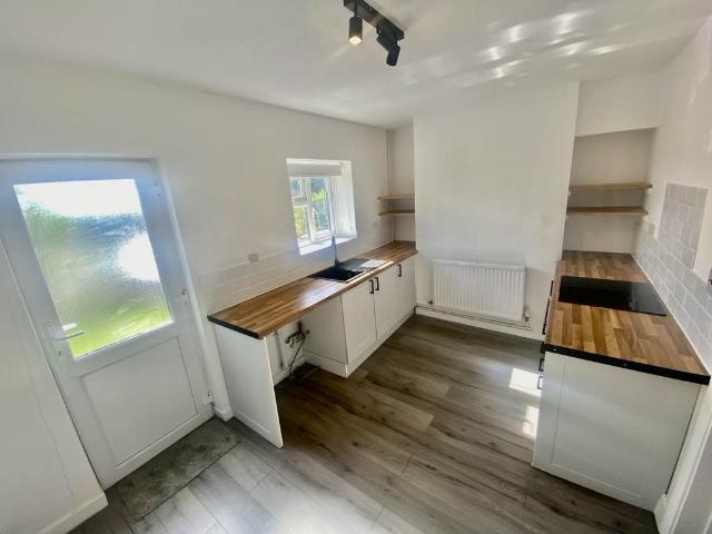 2 bedroom house to rent