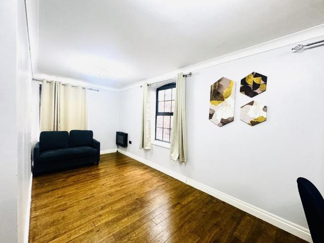 2 bedroom house to rent
