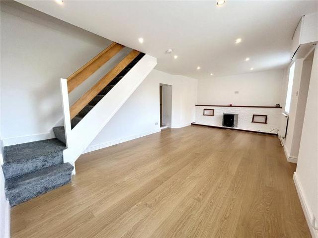 2 bedroom house to rent