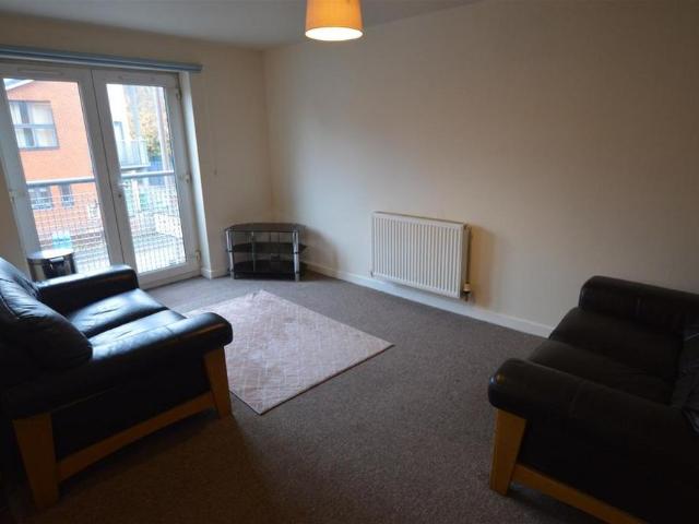 2 bedroom house to rent