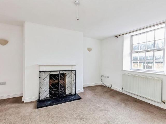 2 bedroom house to rent