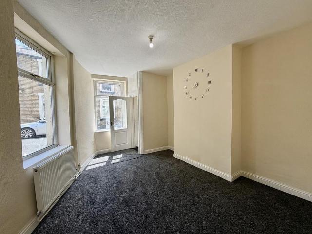 2 bedroom house to rent