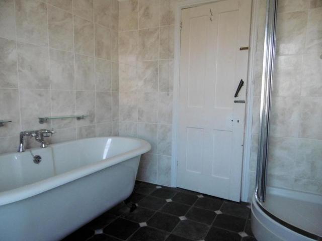 2 bedroom house to rent