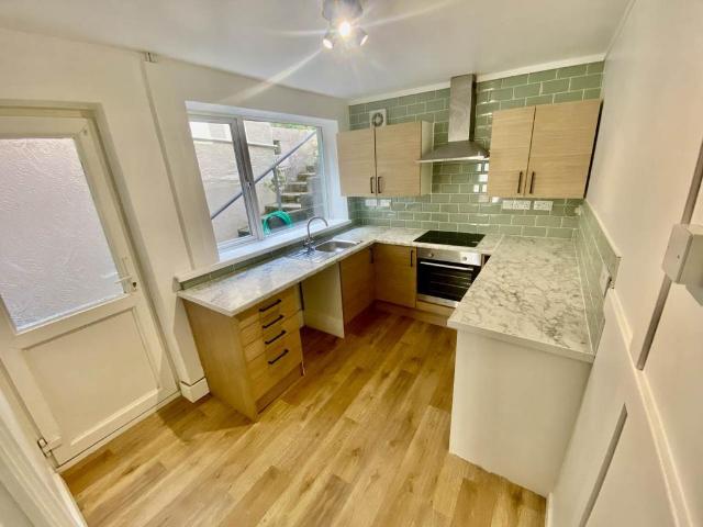 2 bedroom house to rent
