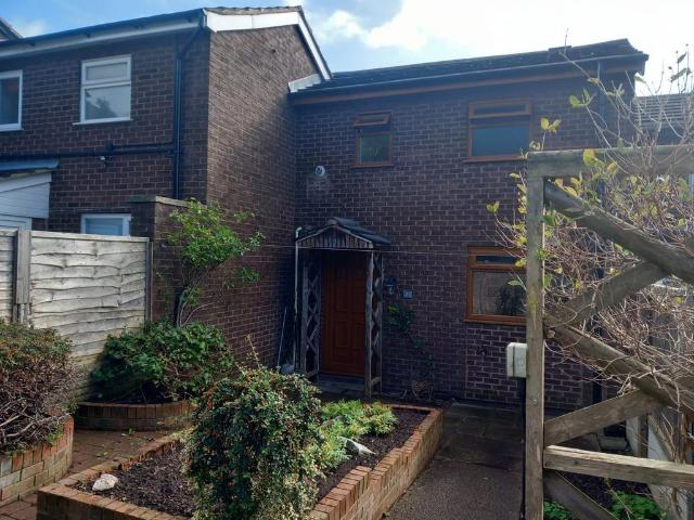 2 bedroom house to rent