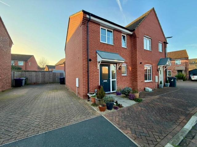 2 bedroom house to rent