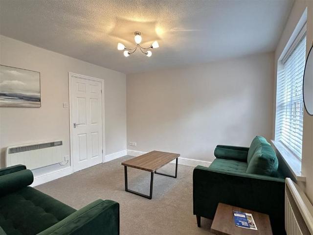 2 bedroom house to rent