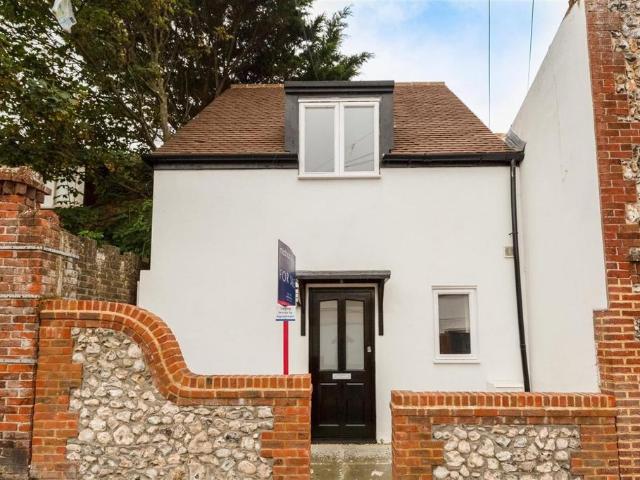 2 bedroom house to rent