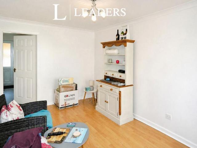 2 bedroom house to rent