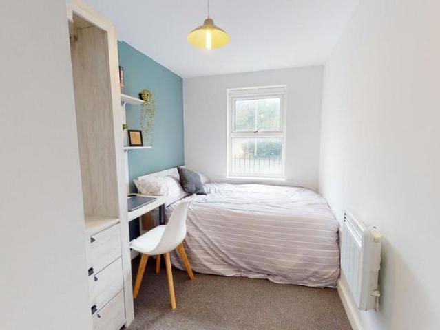 2 bedroom house to rent
