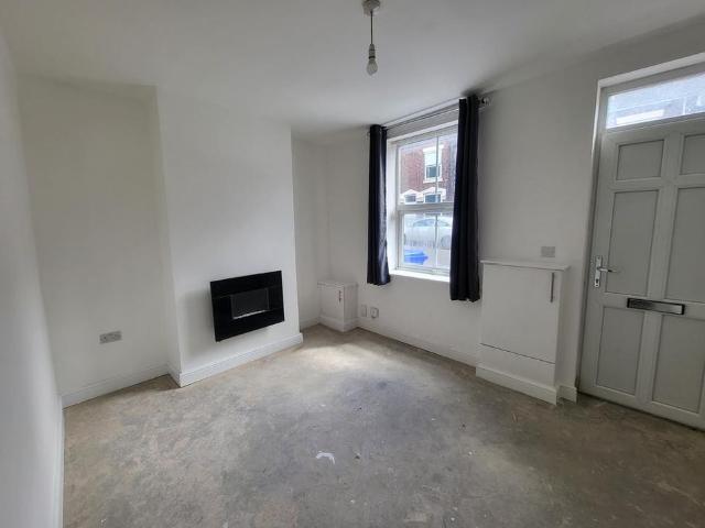 2 bedroom house to rent