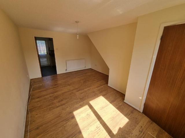 2 bedroom house to rent