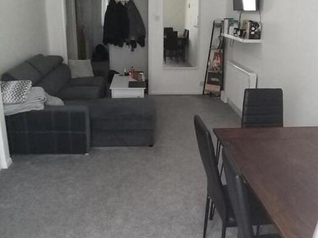 2 bedroom house to rent