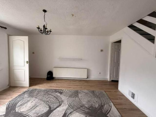 2 bedroom house to rent
