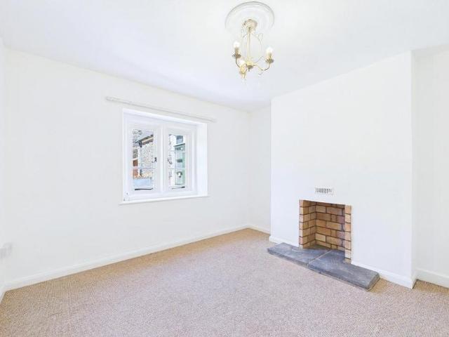 2 bedroom house to rent