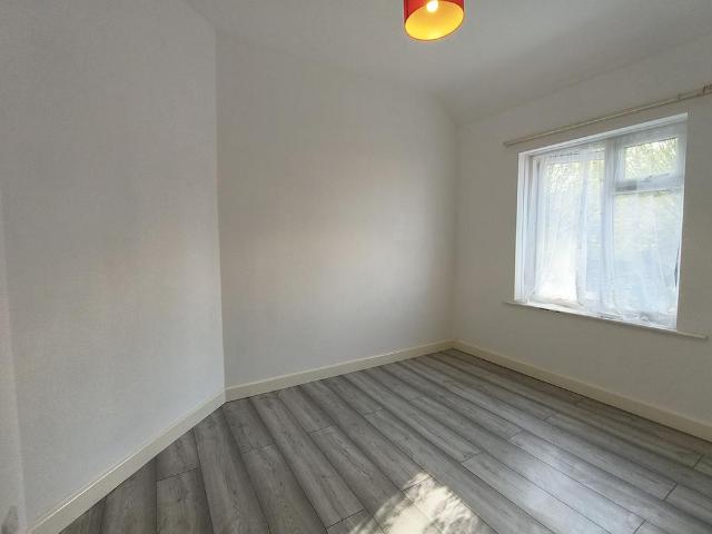 2 bedroom house to rent