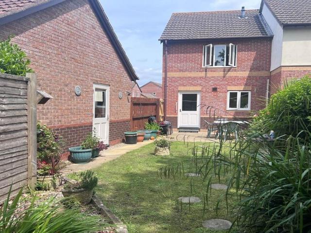 2 bedroom house to rent