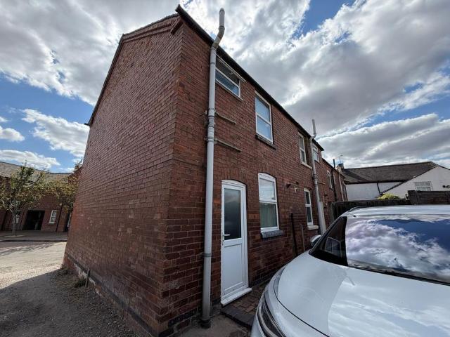2 bedroom house to rent