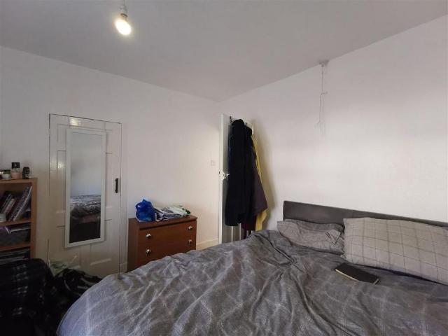 2 bedroom house to rent