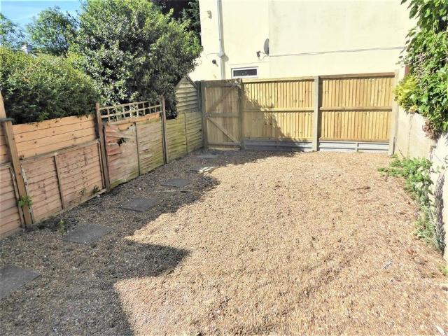2 bedroom house to rent