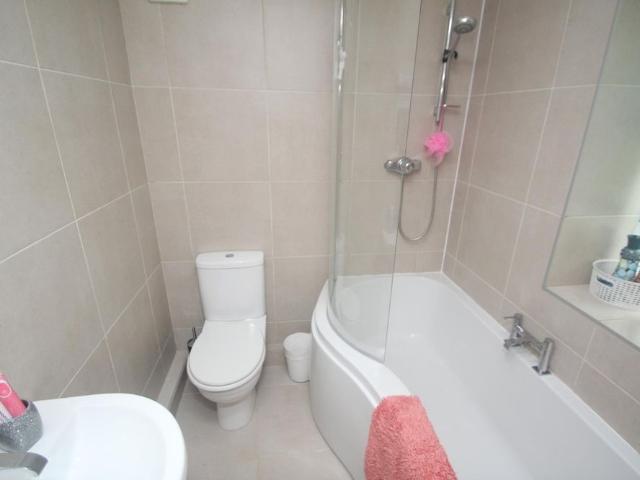 2 bedroom house to rent