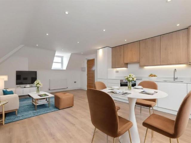 2 bedroom house to rent