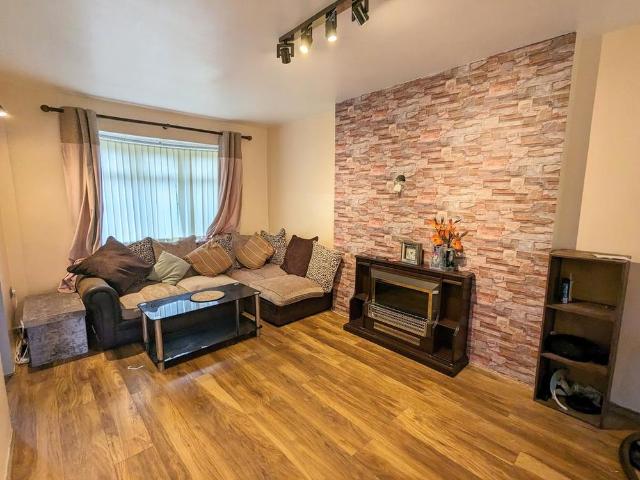 2 bedroom house to rent