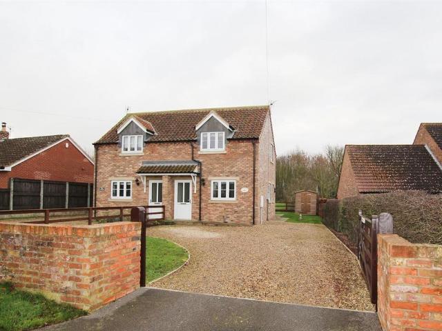 2 bedroom house to rent