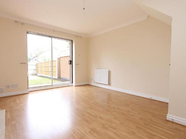 2 bedroom house to rent