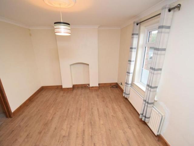 2 bedroom house to rent