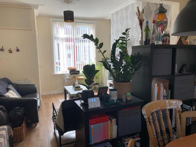 2 bedroom house to rent