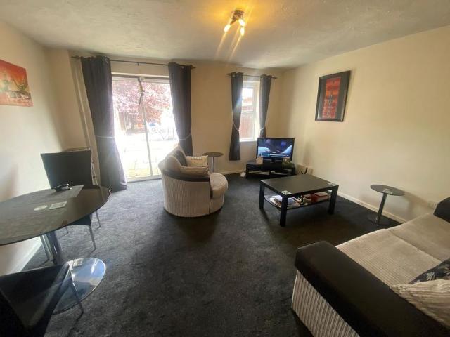 2 bedroom house to rent