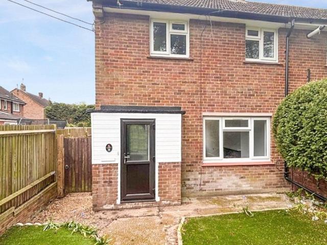 2 bedroom house to rent