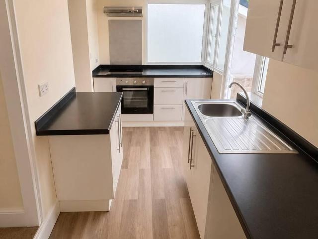 2 bedroom house to rent