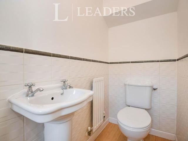 2 bedroom house to rent