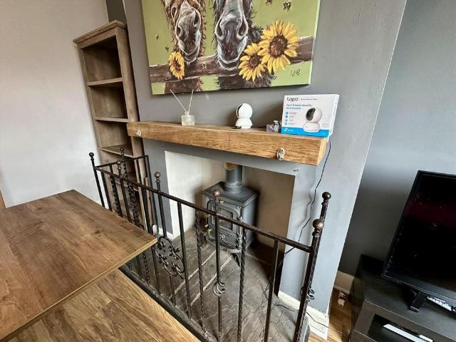 2 bedroom house to rent