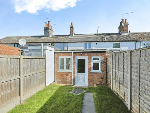 2 bedroom house to rent
