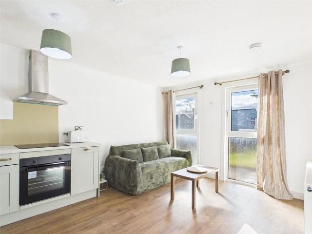 2 bedroom house to rent