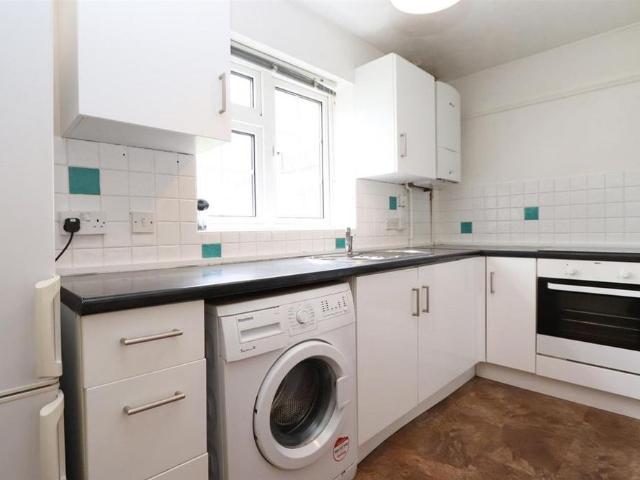 2 bedroom house to rent